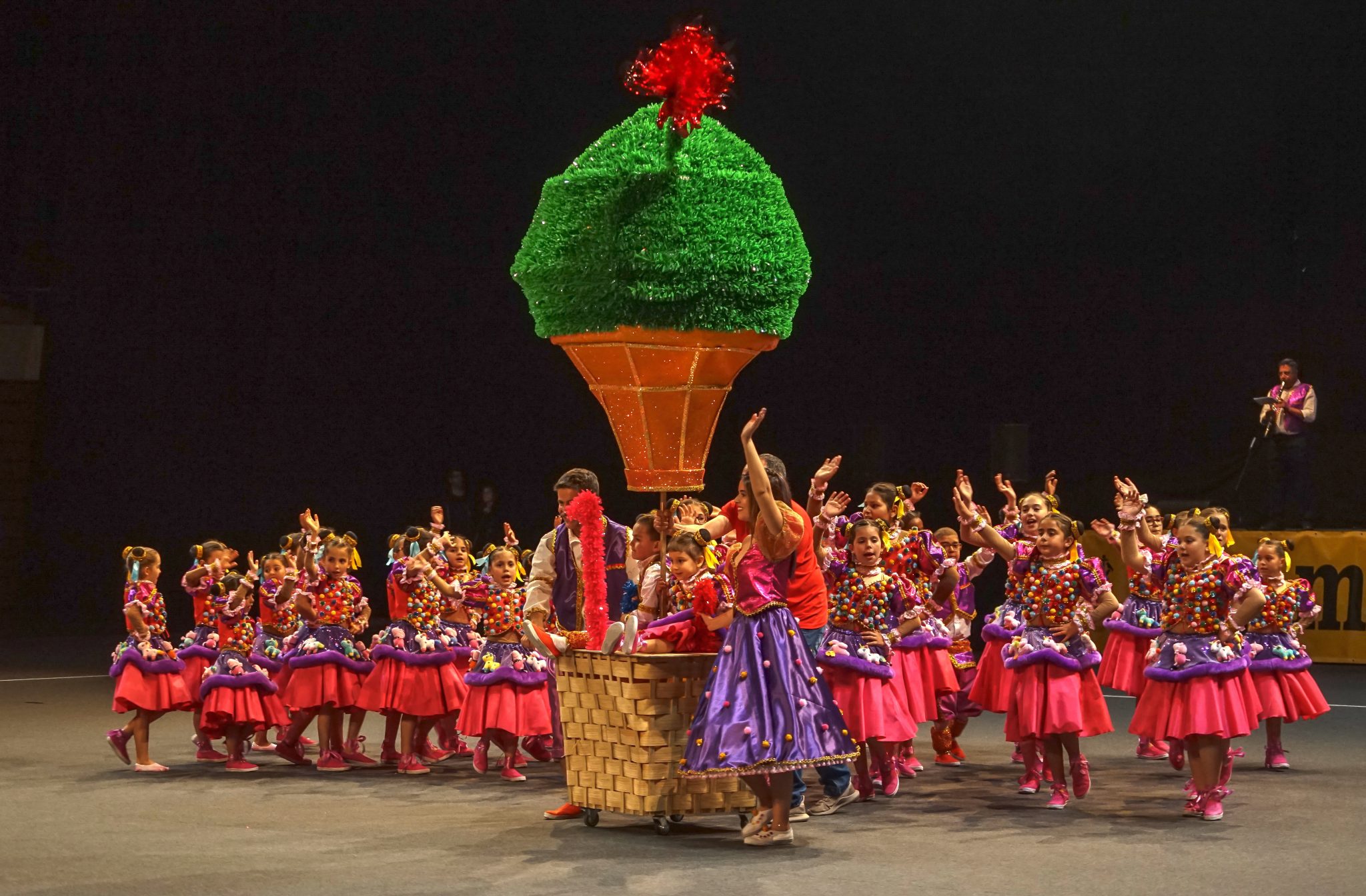 Marchas Populares parade in the avenue | Lisboa Cultura - EGEAC